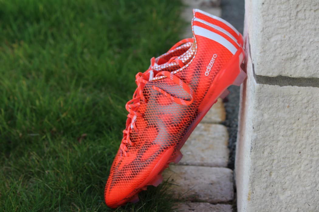 Test adidas f50 adizero V Solar Red