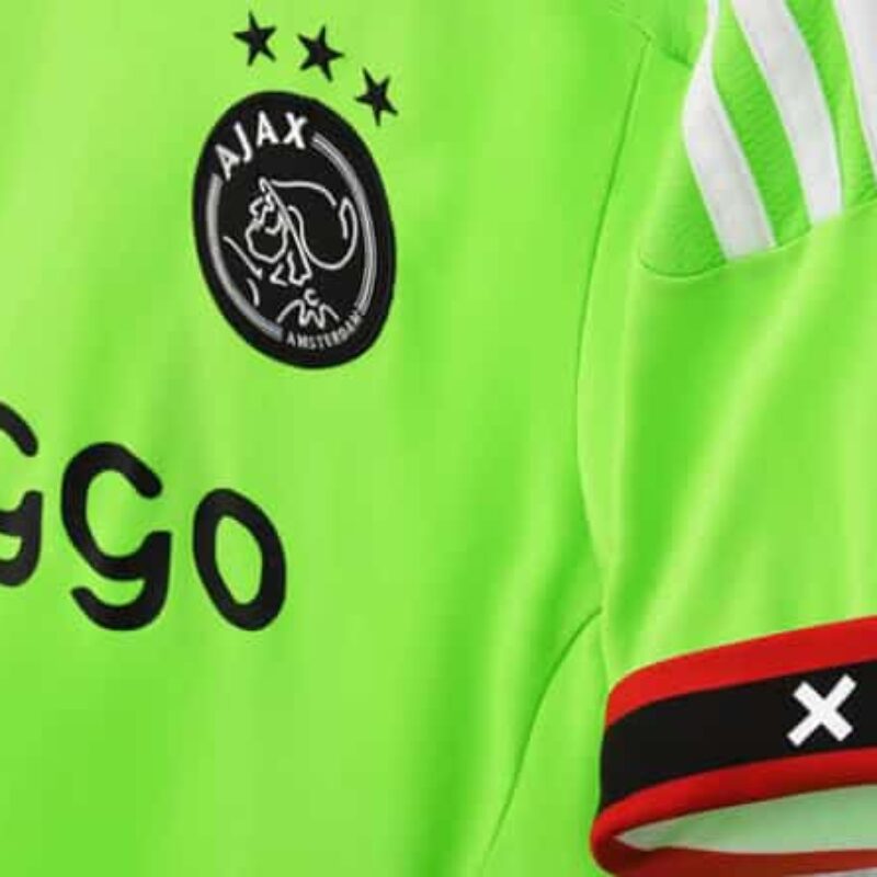 adidas présente les maillots 2015-2016 de l'Ajax Amsterdam
