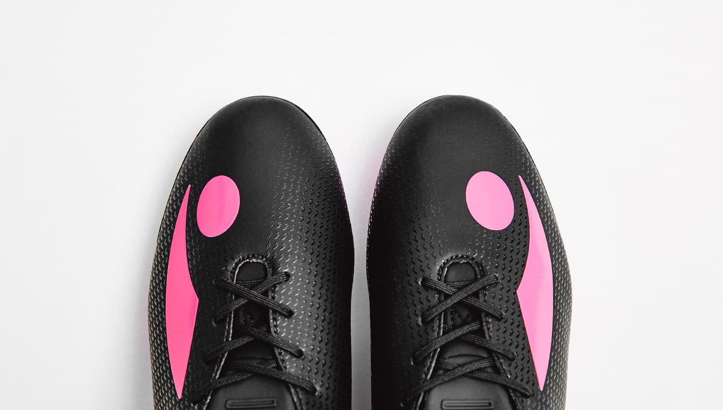 Concave Football lance la Volt+