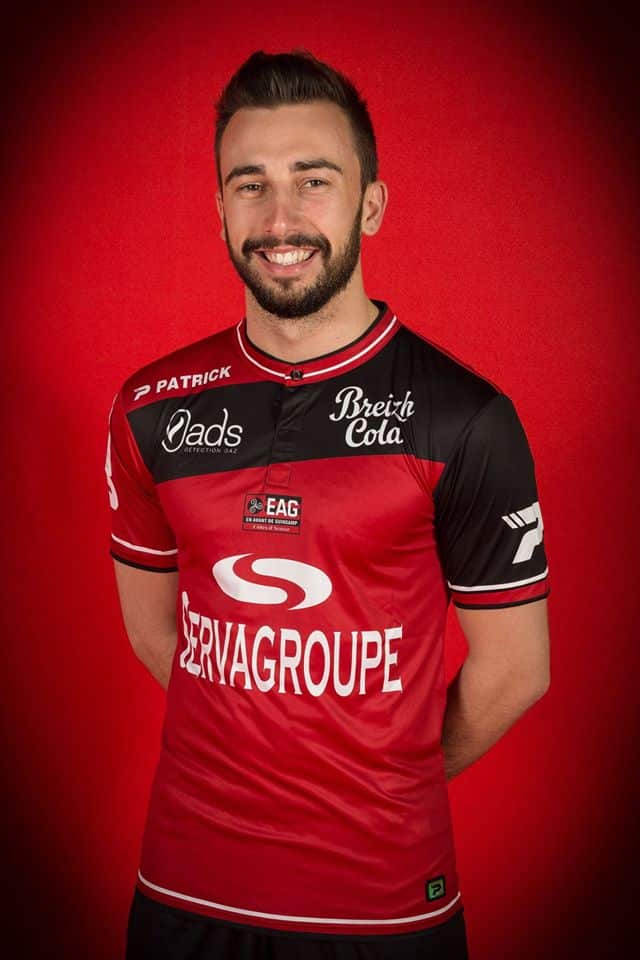 Les nouveaux maillots de l'En Avant de Guingamp par Patrick