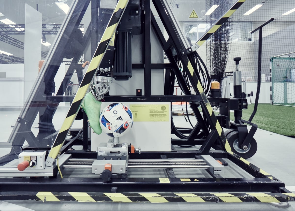 Dans les coulisses du laboratoire d’adidas football