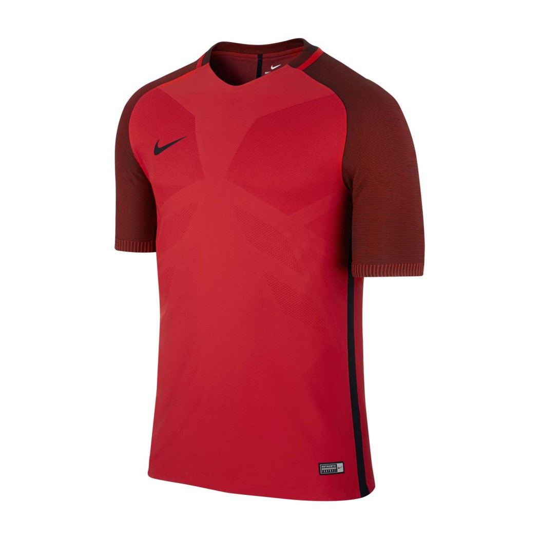 La technologie Aeroswift arrive sur les maillots Nike Teamwear