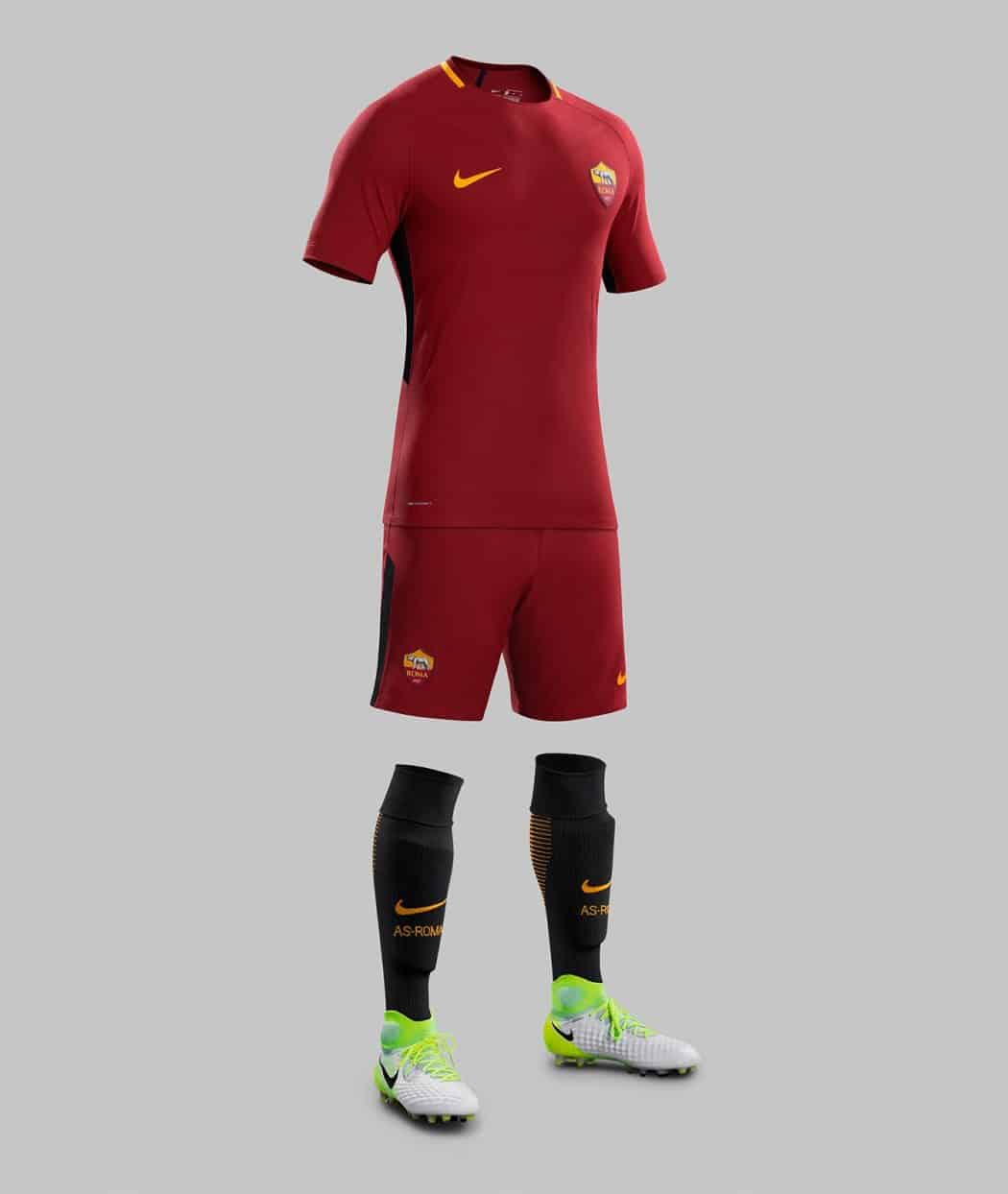 Les nouveaux maillots de l'AS Roma pour la saison 2017-2018