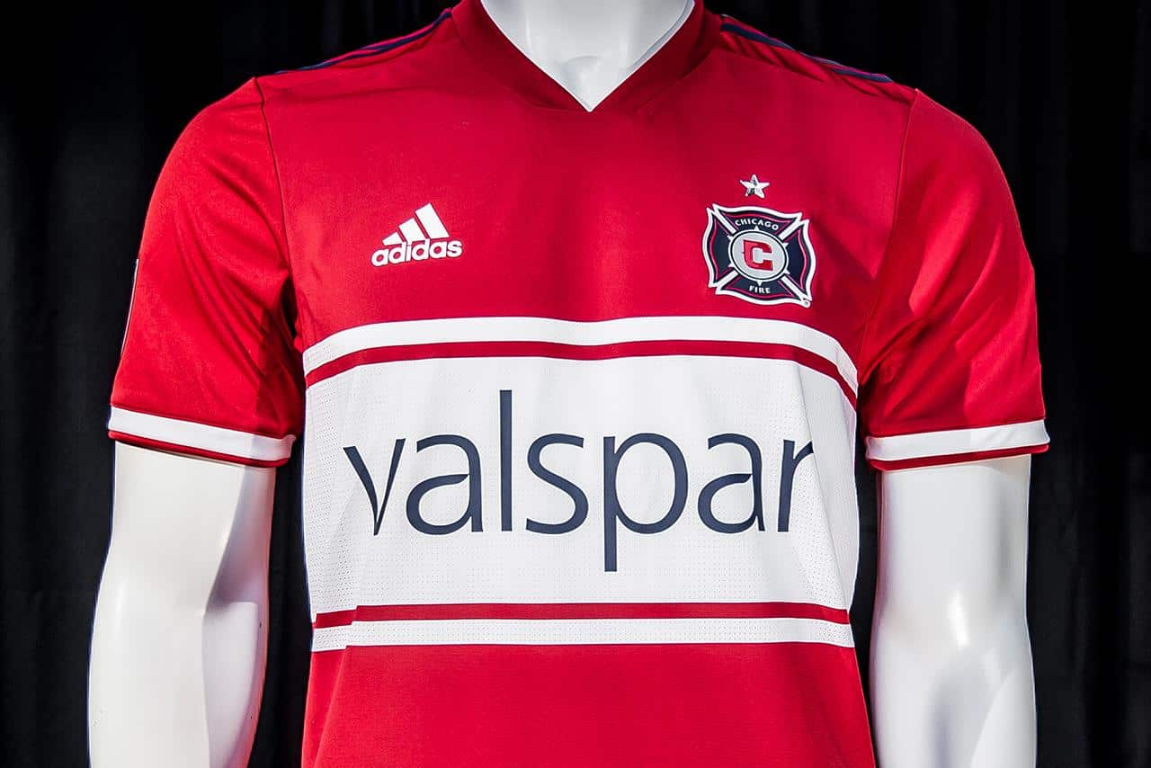 Chicago Fire et adidas présentent le nouveau maillot 2018