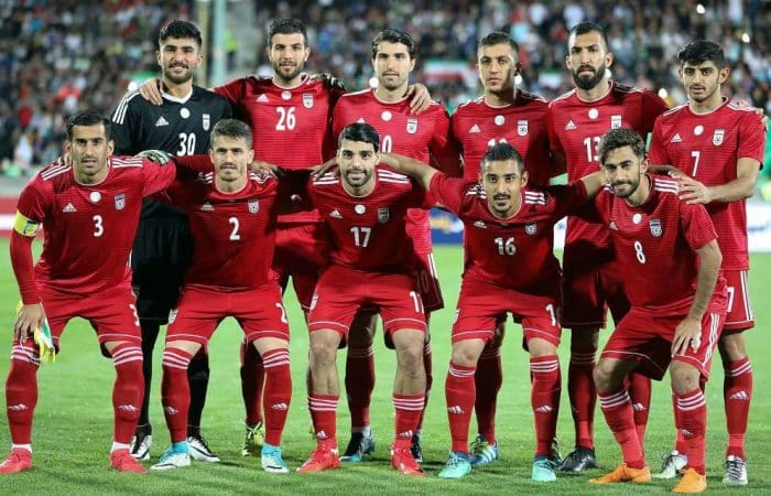 Les maillots de l'Iran et les chaussures des 23 joueurs pour la Coupe ...