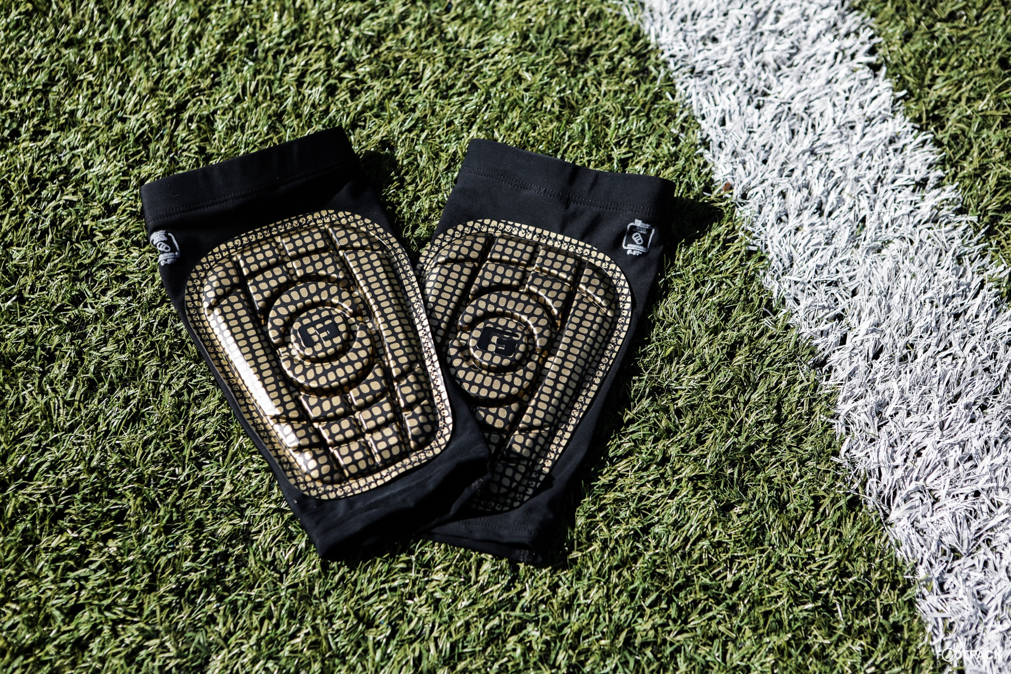 Comment bien maintenir ses protège-tibias ? - Footpack