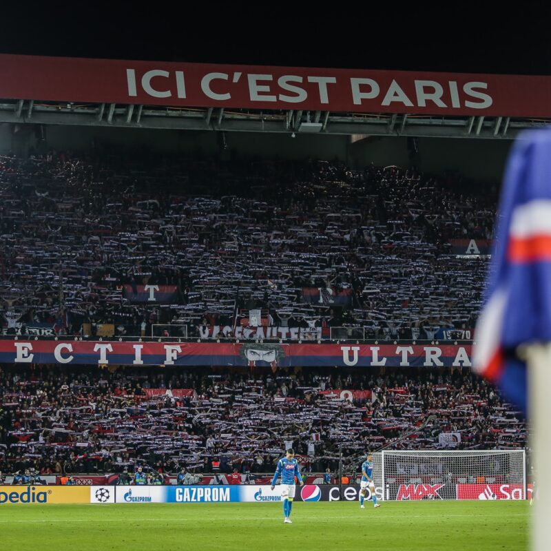 Reportage photo en immersion dans les stades du Monde entier - Au stade