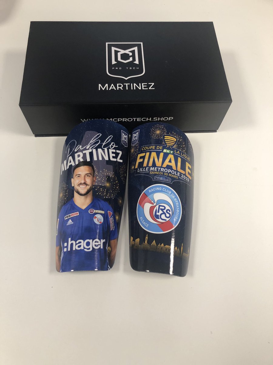 MC Protech personnalise des protège-tibias pour la finale de la Coupe de Ligue