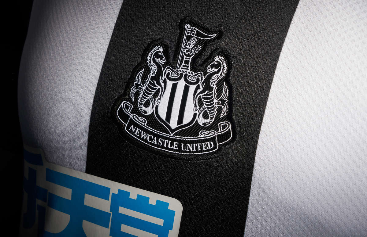 Puma et Newcastle United présentent les maillots 2019-2020