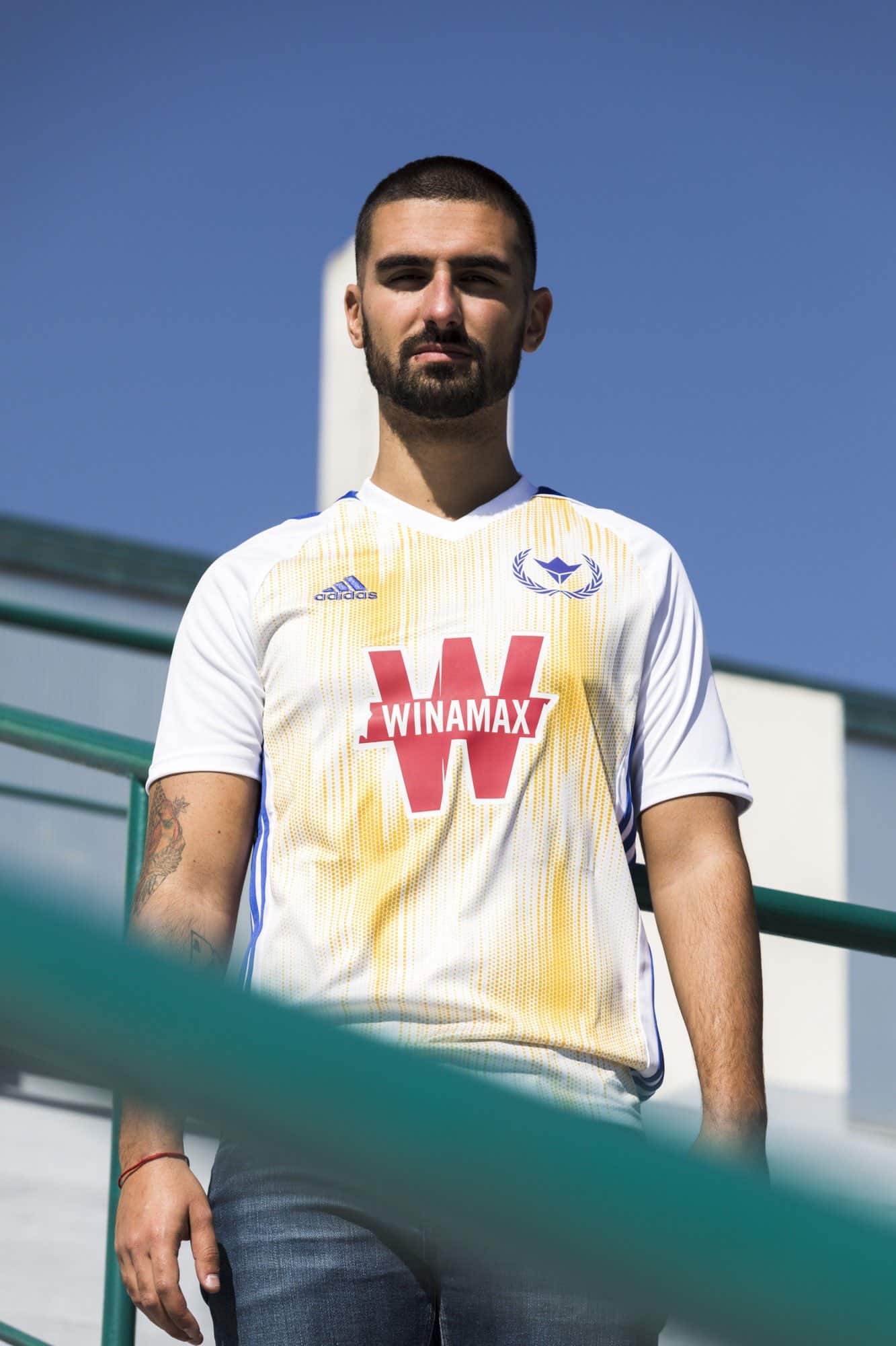 Le Vinsky FC lance un maillot avec adidas pour sa première saison