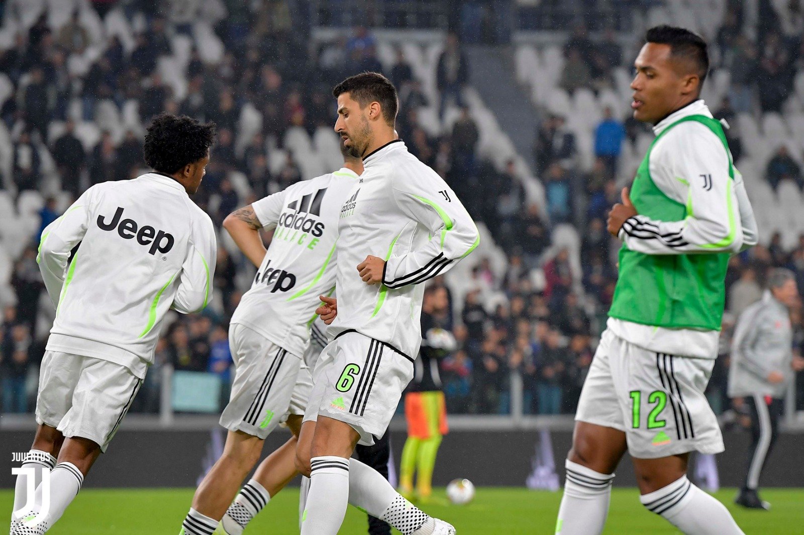 La Juventus Turin et Palace dévoilent un quatrième maillot unique