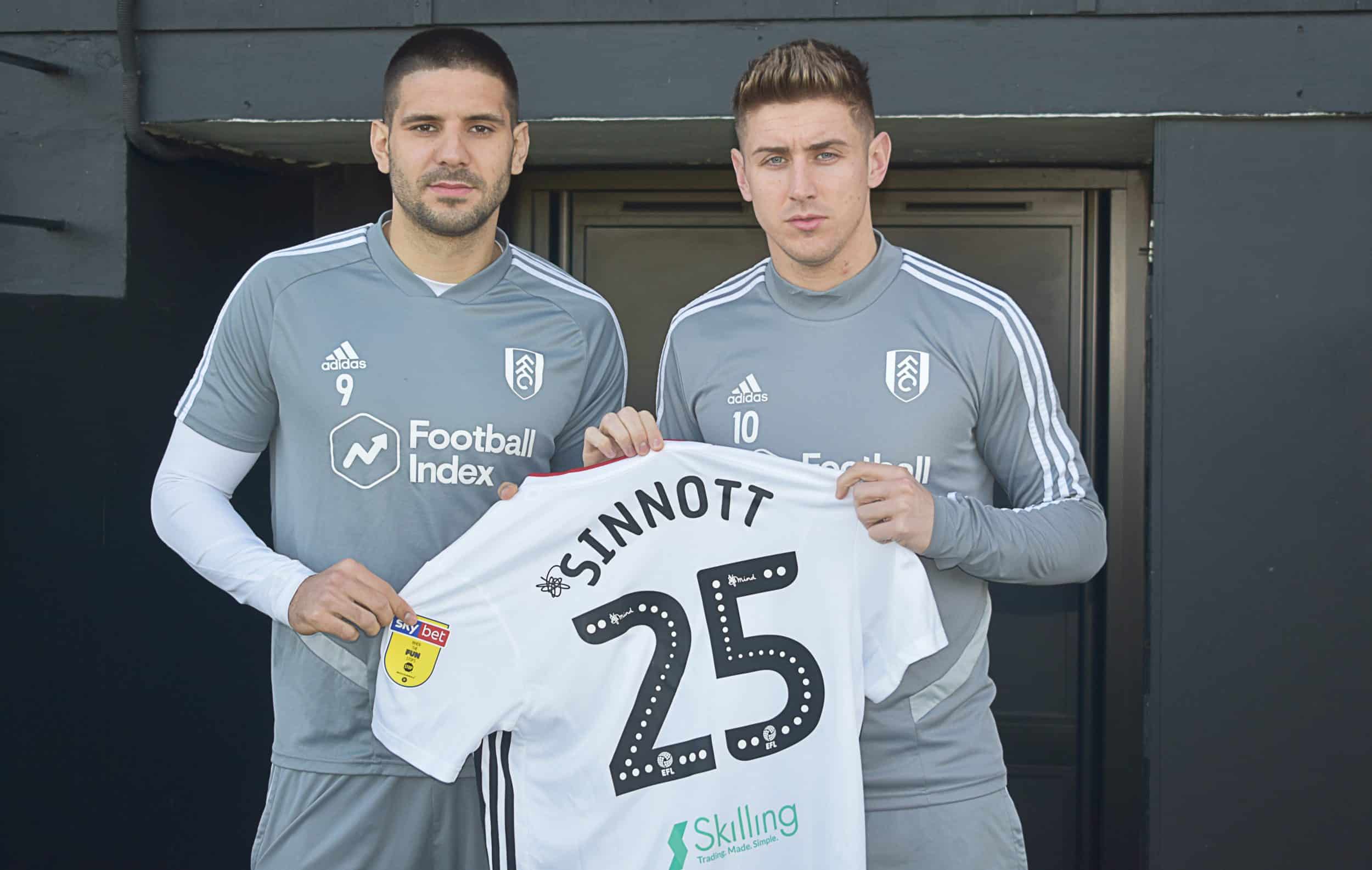 Les clubs de foot offrent des maillots floqués au nom de Jordan Sinnott