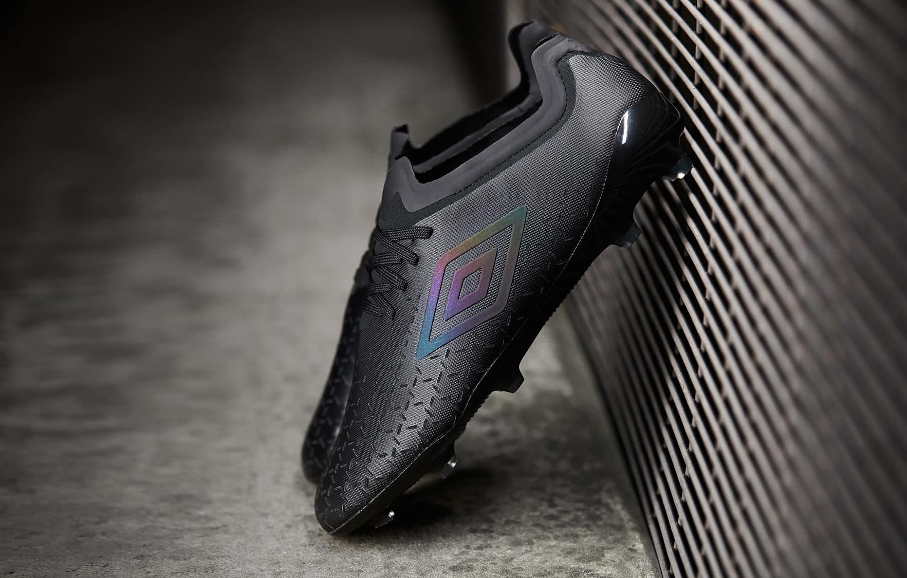 Umbro dévoile la cinquième génération de son silo Velocita, la Velocita 5