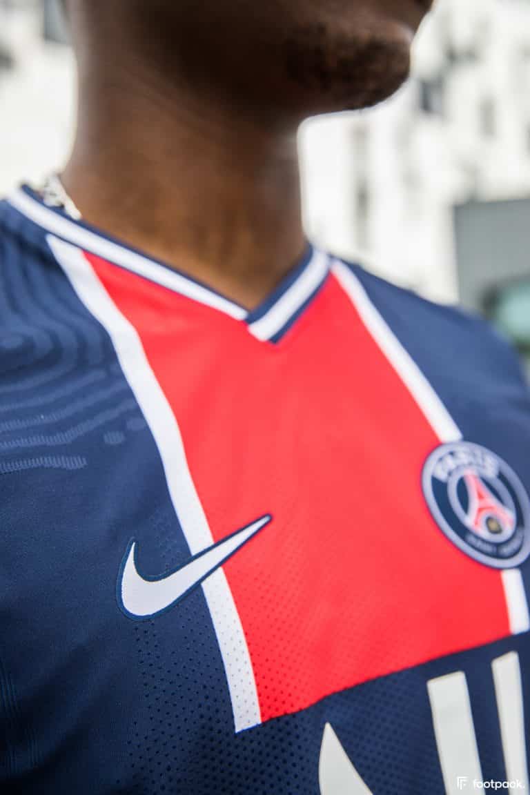 Maillot du PSG : l'histoire de la bande Hechter