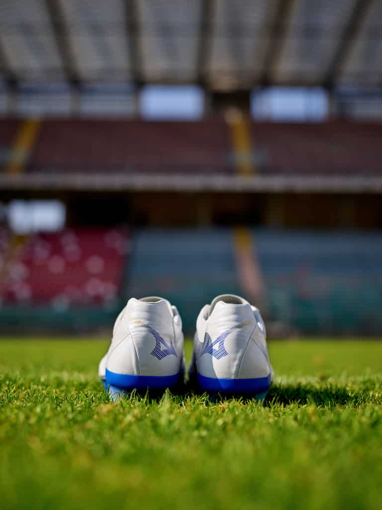 Mizuno dévoile la Rebula Cup inspirée de la Wave Cup Legend