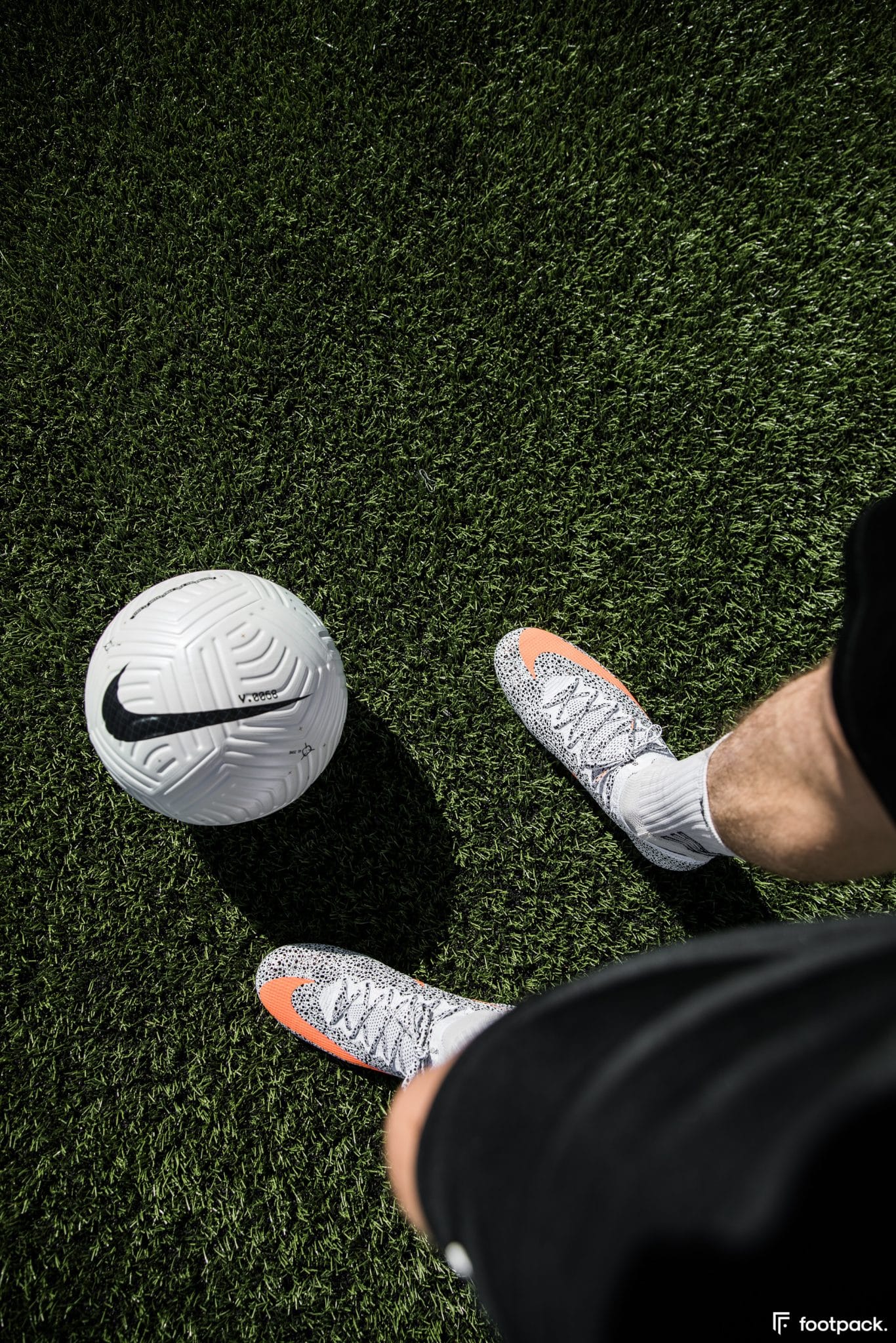 Que vaut le nouveau ballon Nike Flight Ball ? - footpack.