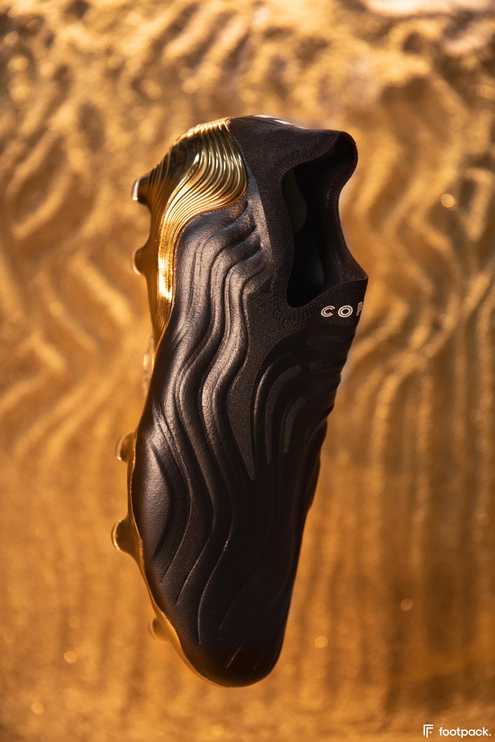 adidas Copa Sense : Un classique du football réinventé ! - footpack.