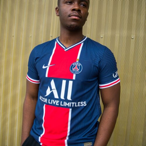 Le PSG réédite l'un de ses maillots de 1975