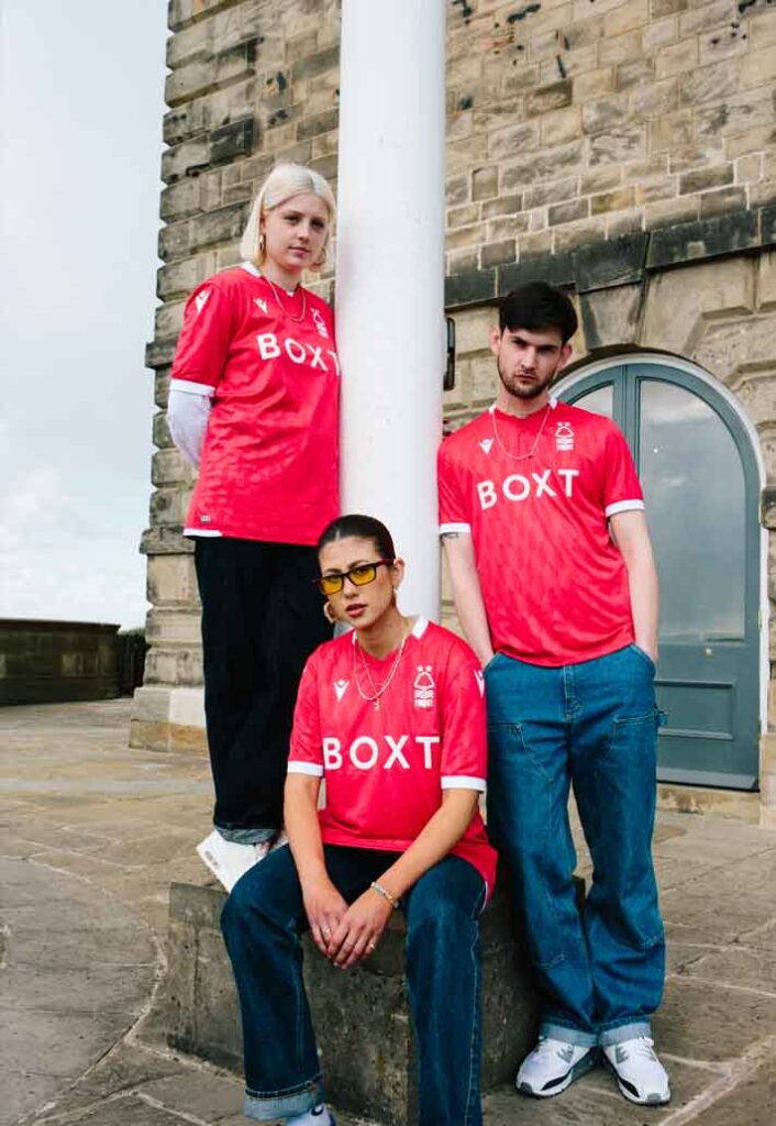 Les maillots 2021-2022 de Nottingham Forest présentés par Macron