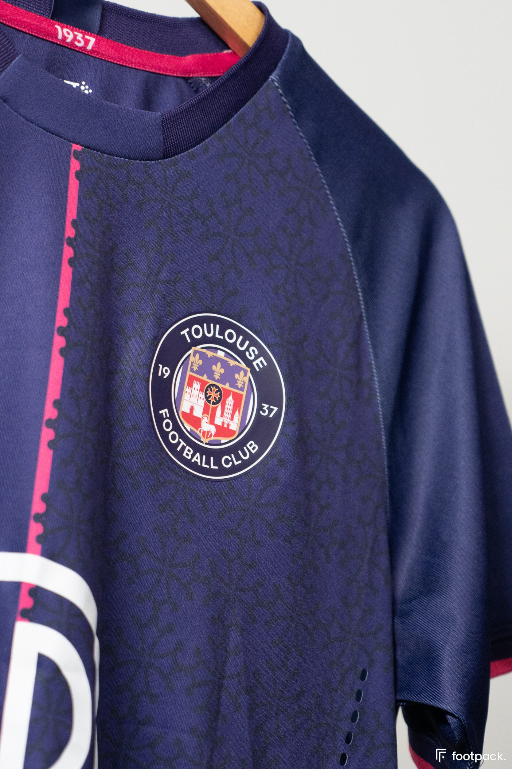 Les maillots du TFC (Toulouse FC) 2021-2022 dévoilés par Craft
