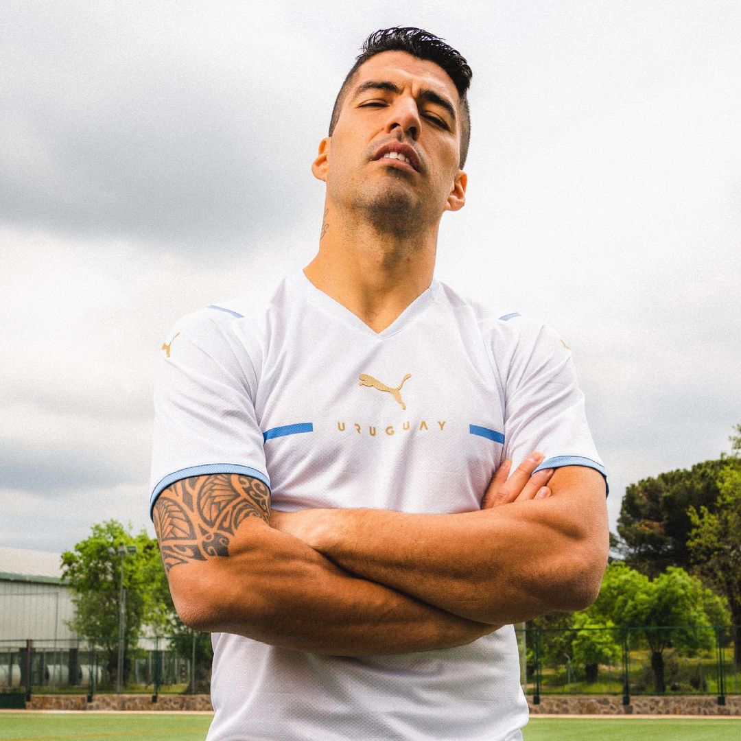 PUMA dévoile de nouveaux maillots pour l'Uruguay - footpack.