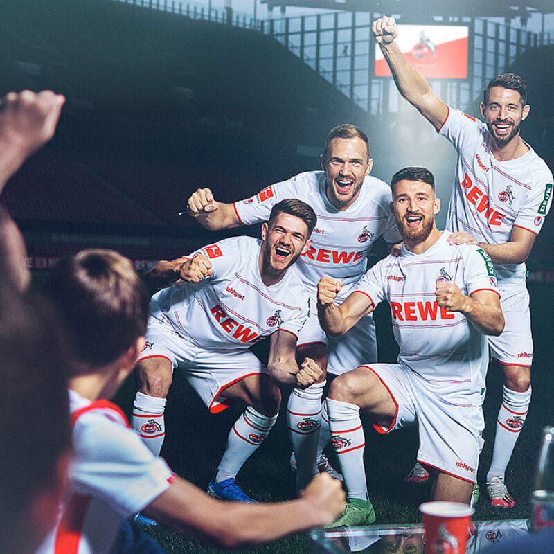 Les maillots du FC Cologne 2021-2022 lancés par uhlsport