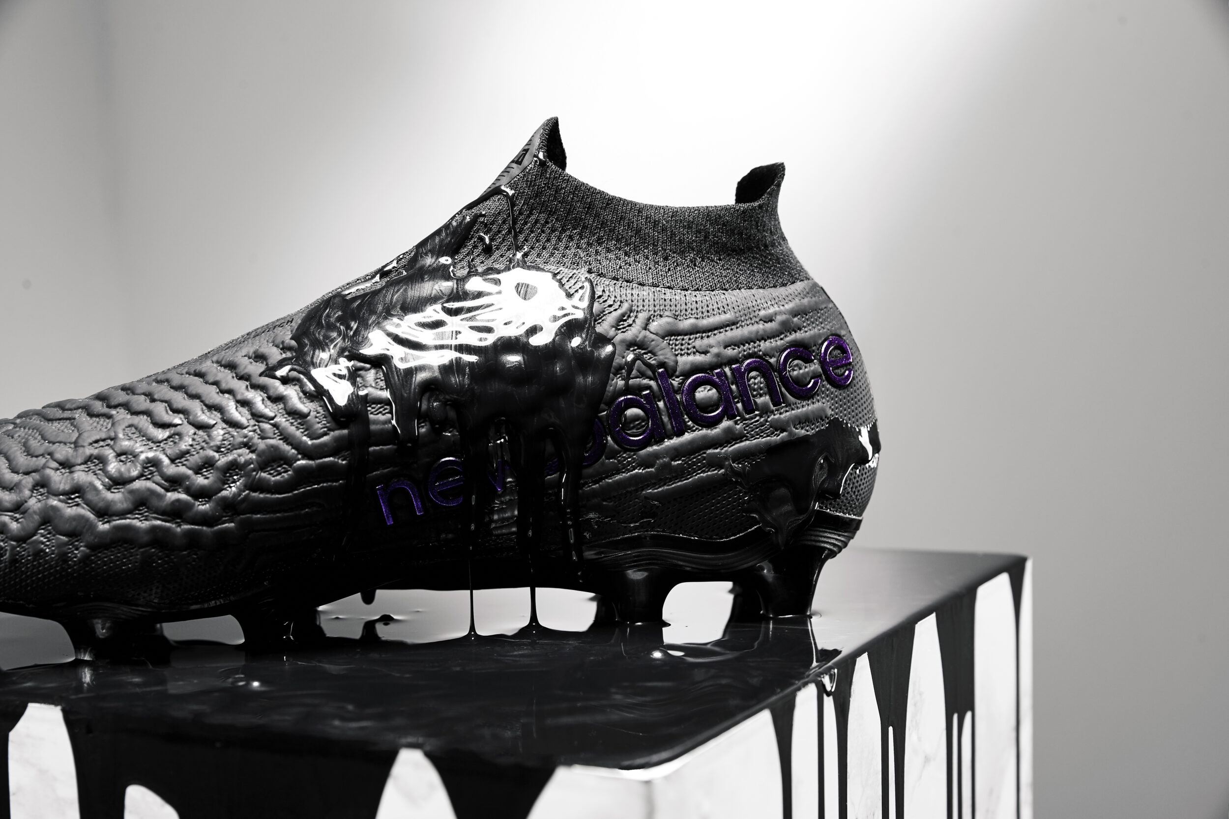 New Balance présente le "Dark Ink Pack"