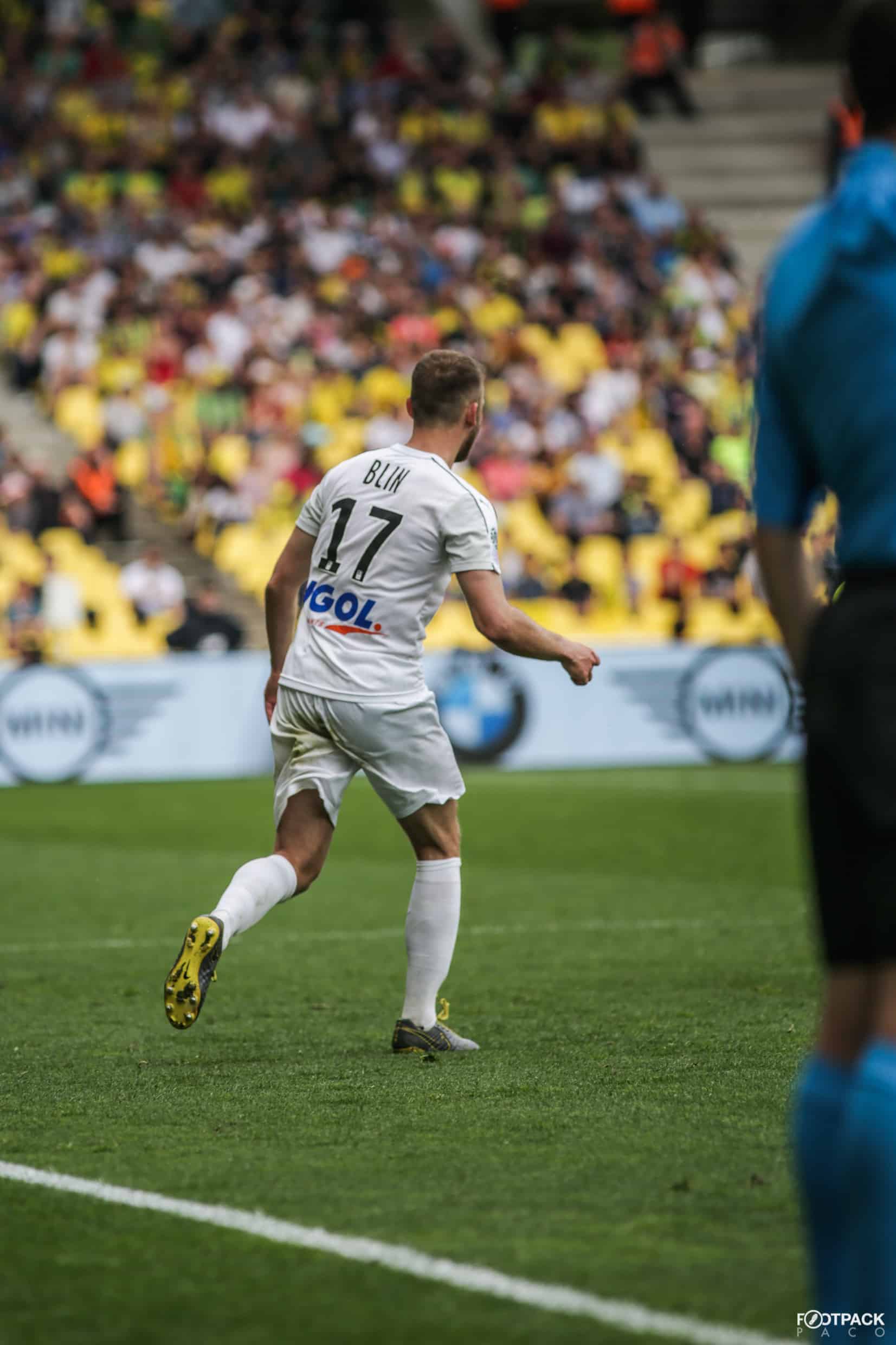Alexis Blin : "si je veux de changer de crampons, je le fait"