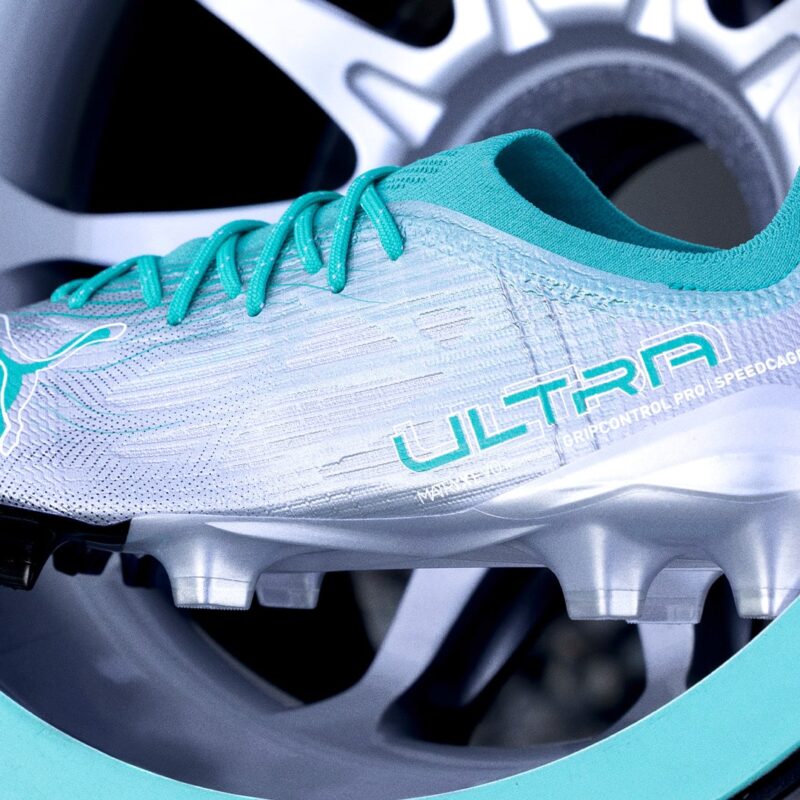 PUMA et Mercedes imaginent une paire de Ultra en édition limitée