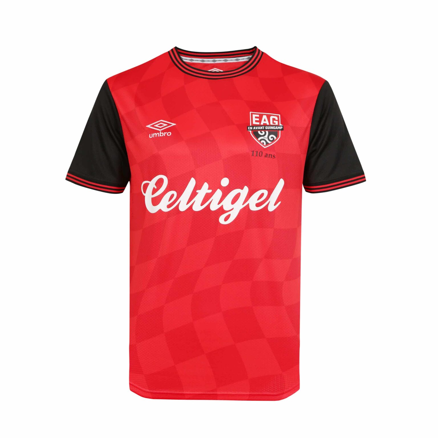 Guingamp : le maillot domicile 2022-2023 dévoilé