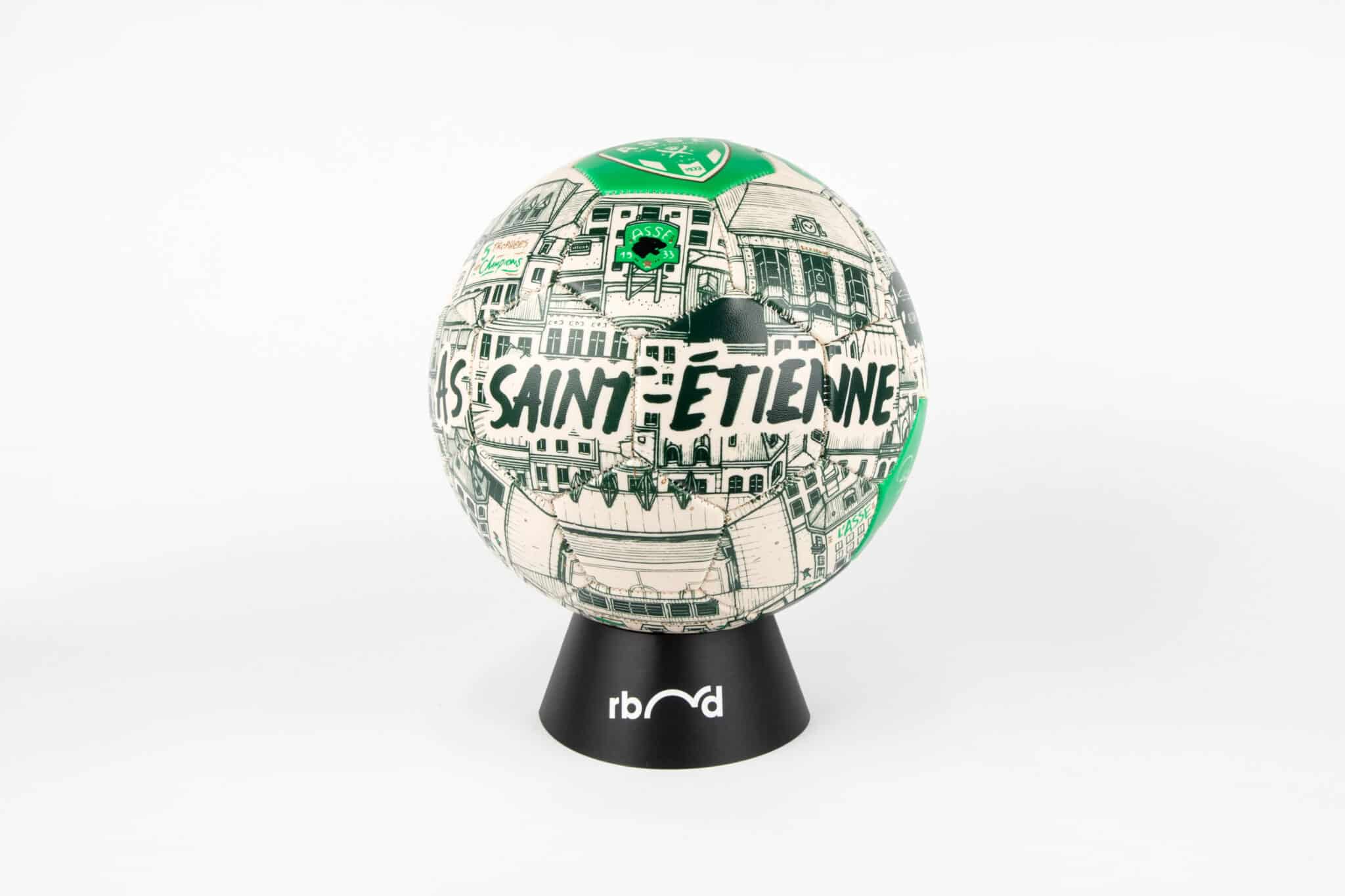 Rebond : le ballon éco-conçu qui fait bouger le foot français