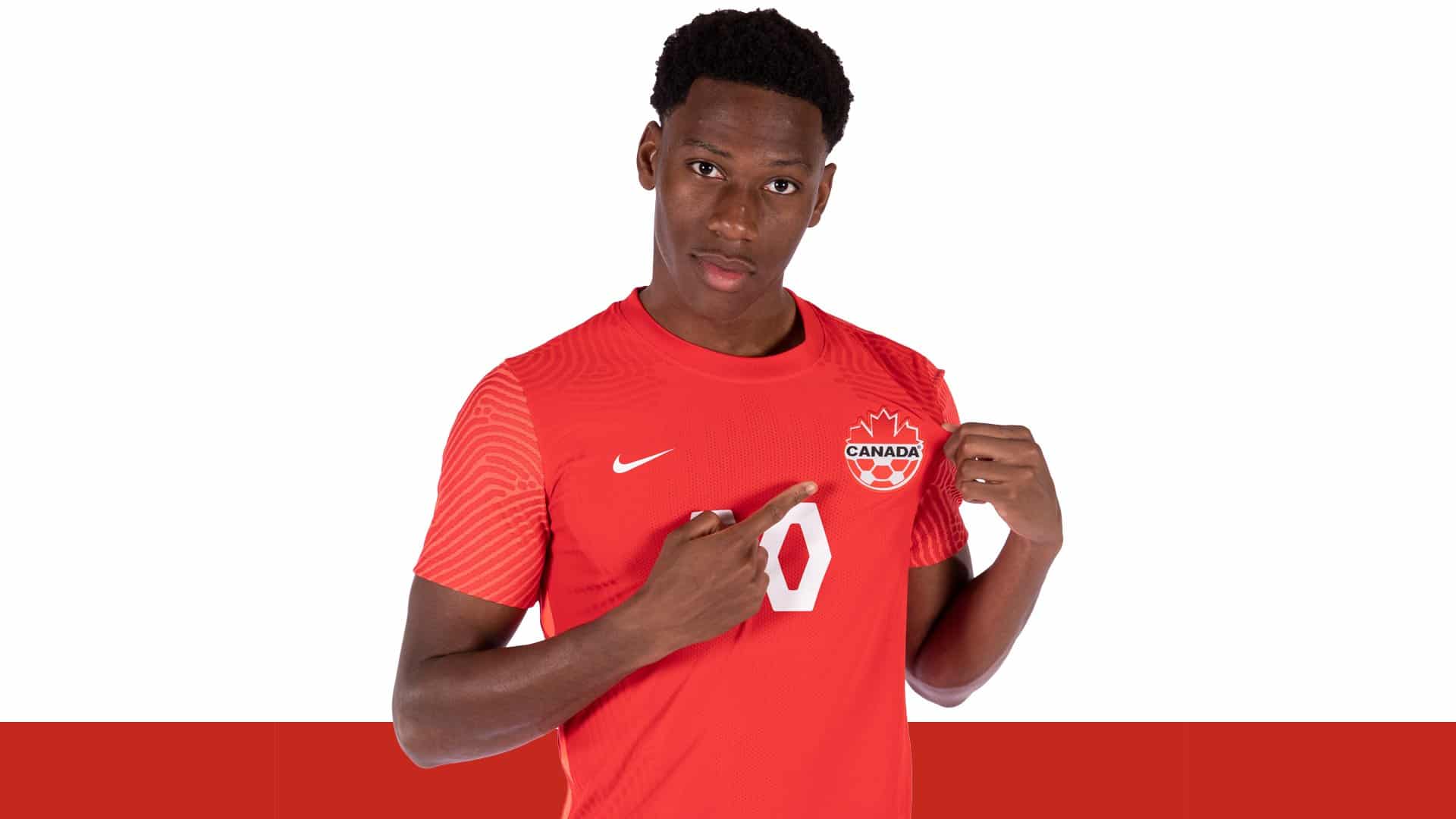 Canada : Jonathan David snobe Nike