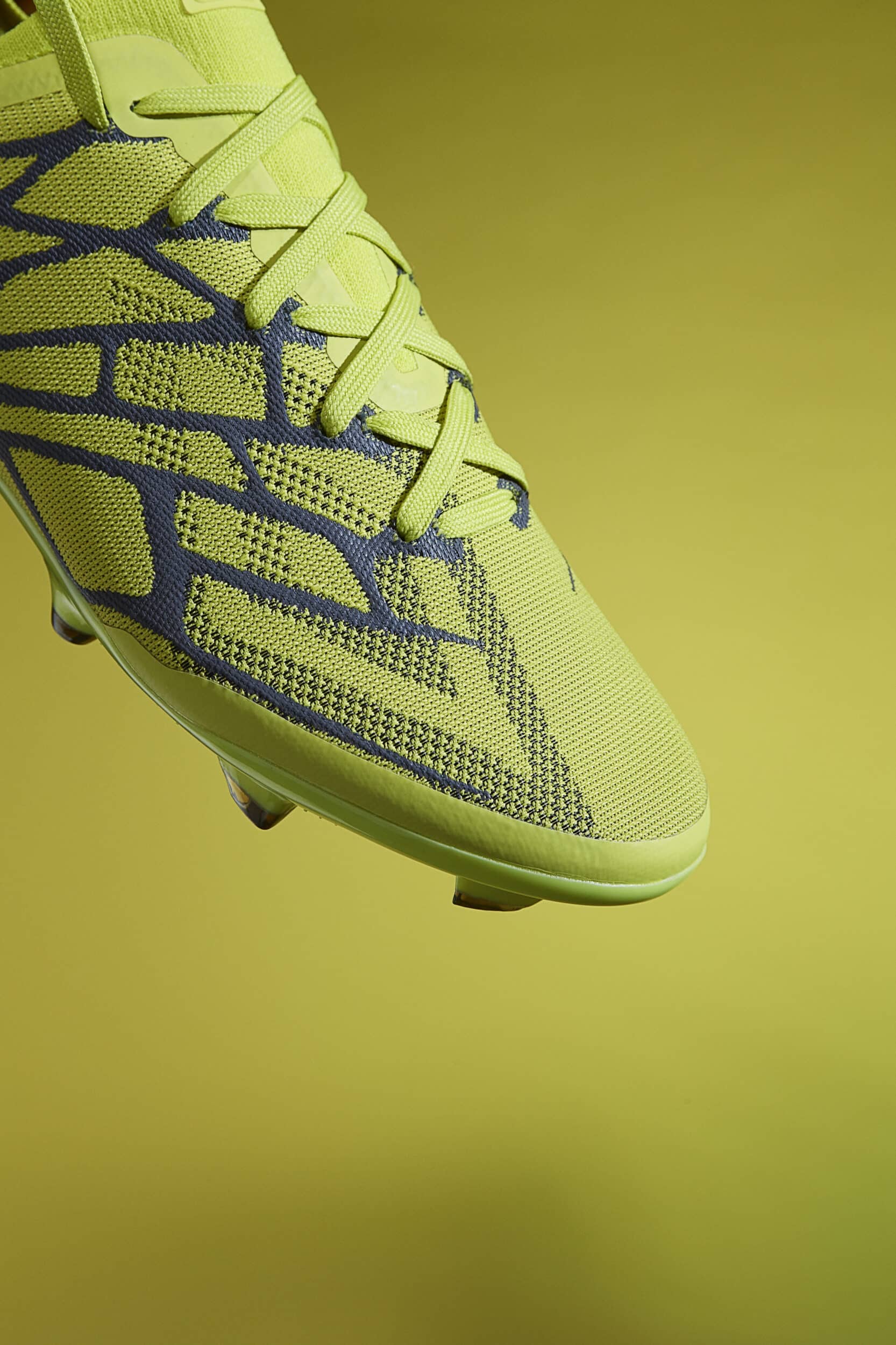 Velocita Alchemist : les nouveaux crampons ambitieux d'Umbro