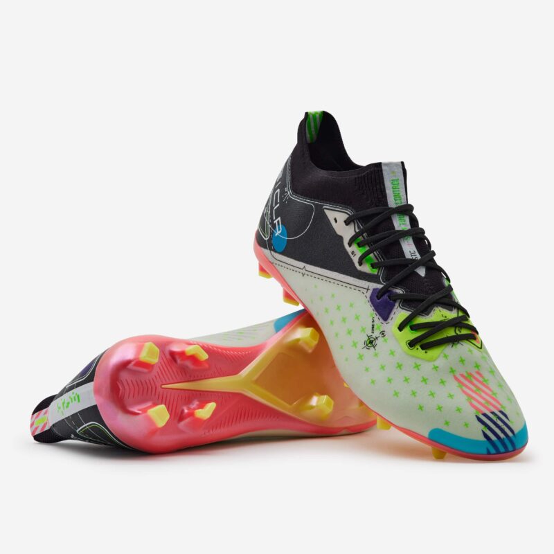 Crampon Kipsta CLR : un coloris "pixel" pour le début d'année