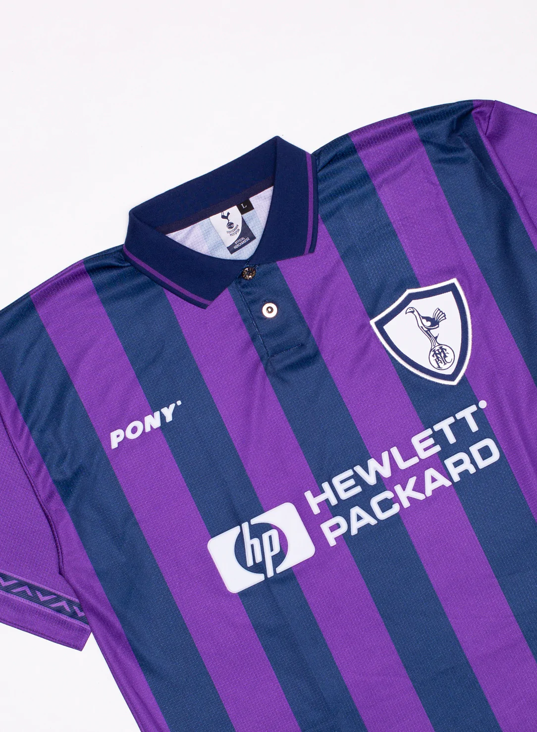 Tottenham : PONY réédite des maillots des années 90