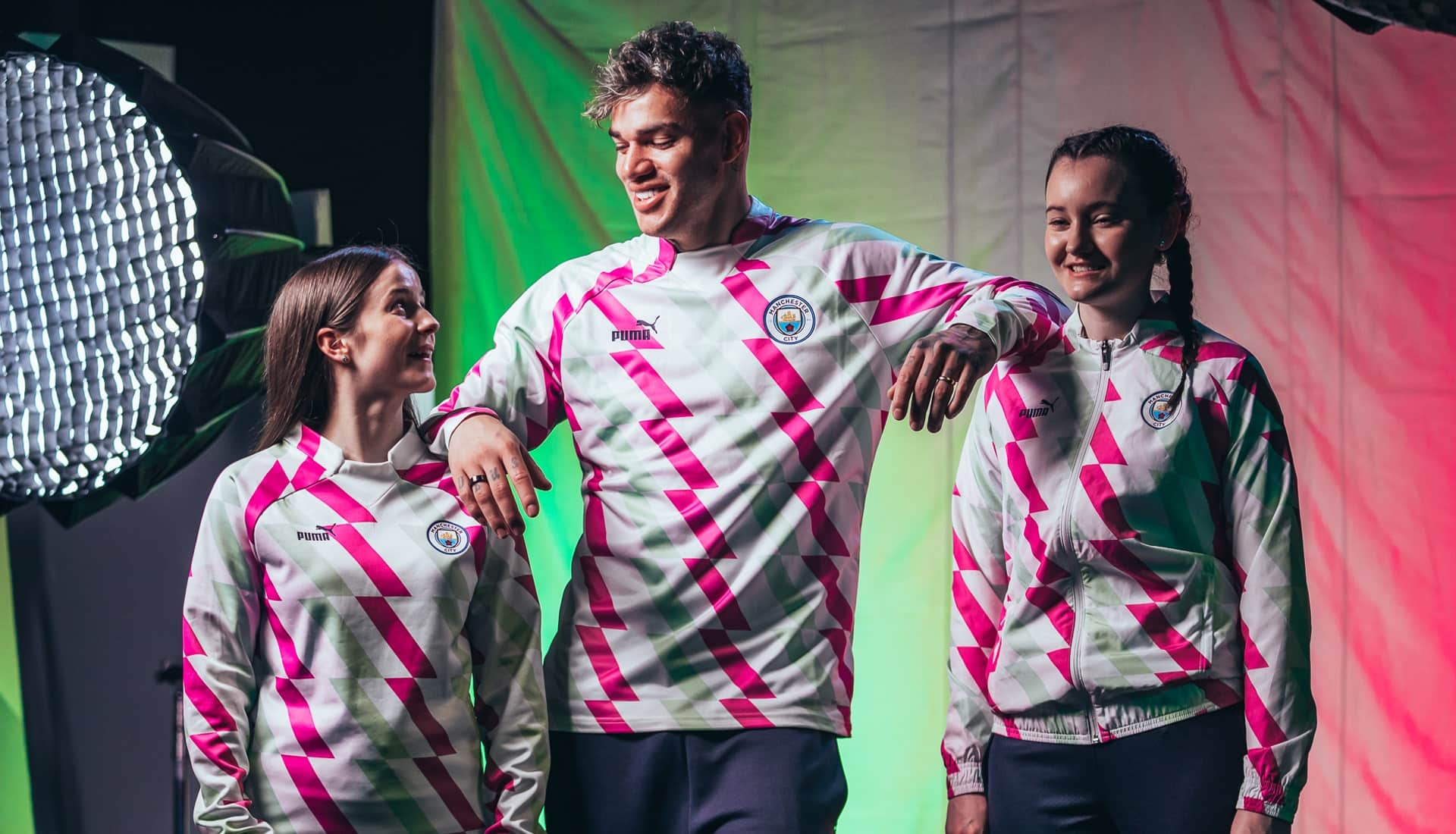 Man City célèbre la journée de la femme avec un maillot spécial