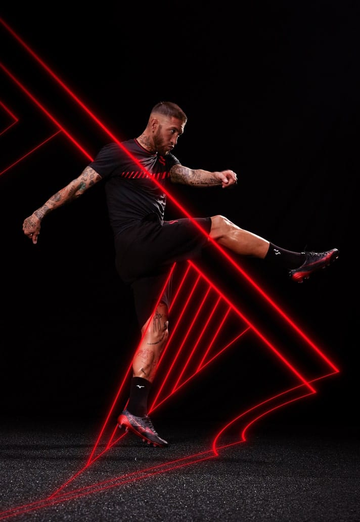 Sergio Ramos : Mizuno lui dévoile une collection spéciale