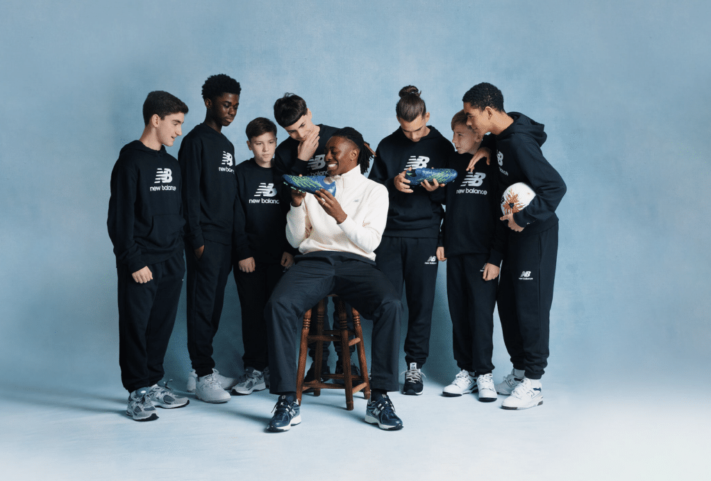 Eberechi Eze marque et célèbre avec sa nouvelle paire signature