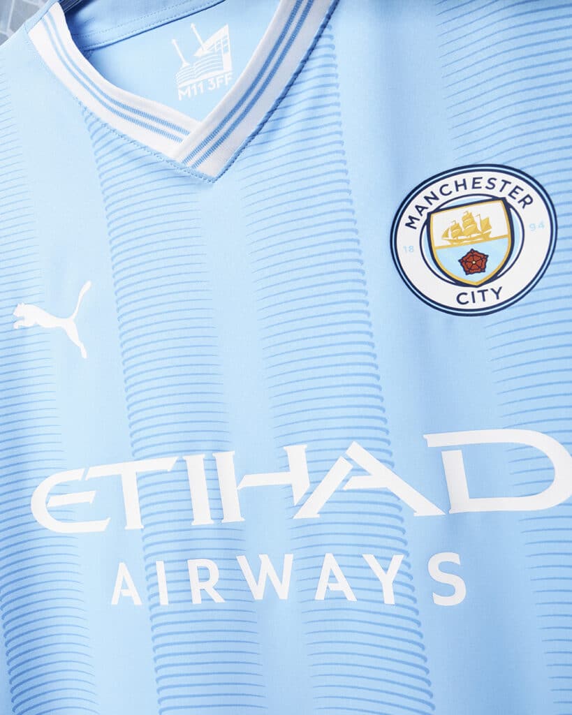 Maillot Manchester City : quand l’Etihad Stadium inspire PUMA