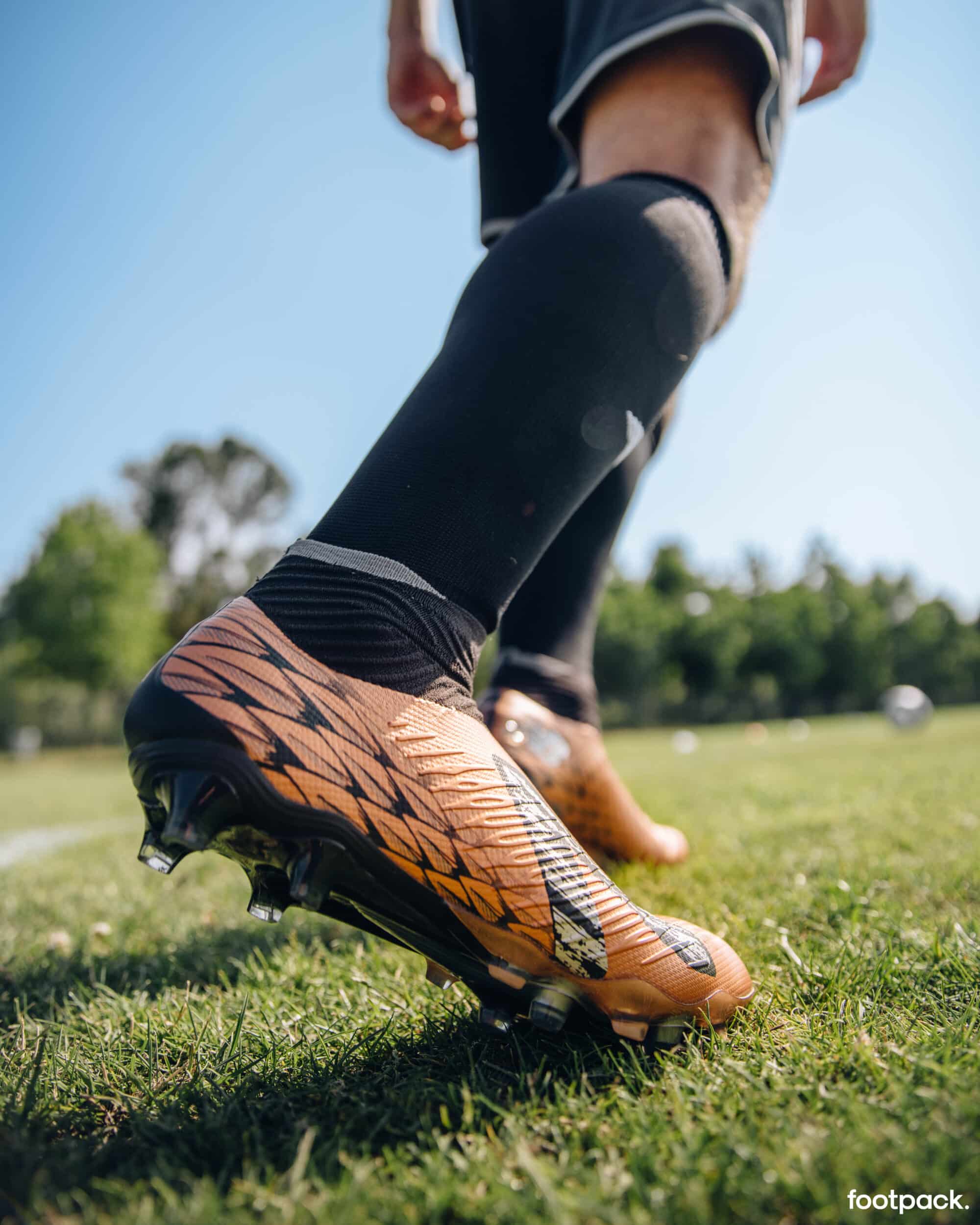 Top 5 des crampons des la rentrée 2023 - footpack.