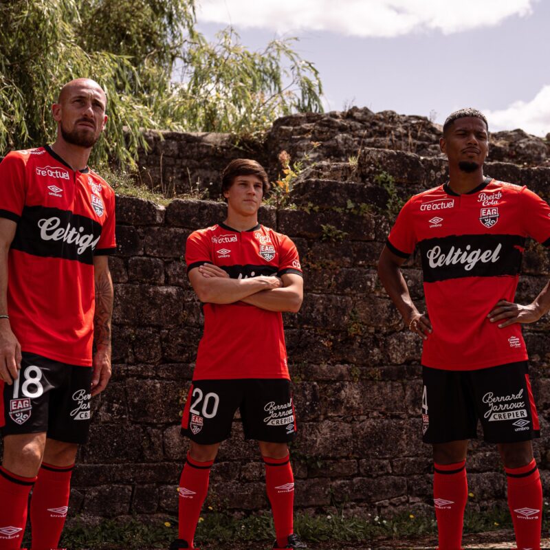 Maillot Guingamp : le maillot domicile de la saison 2023-2024 lancé