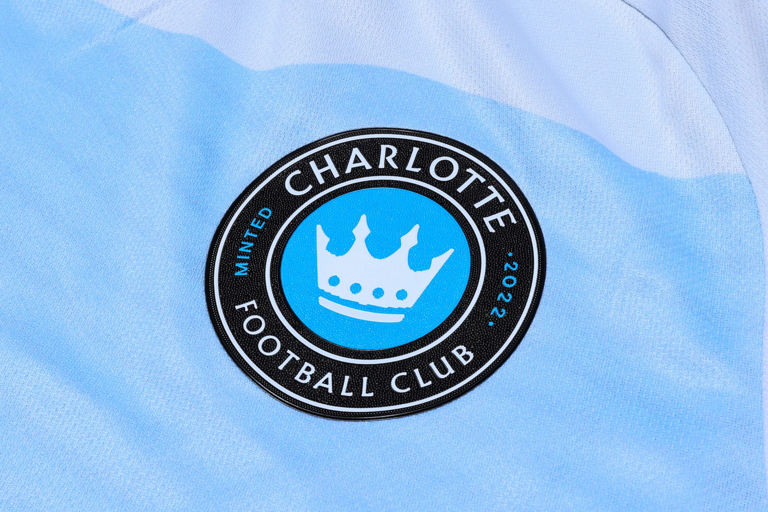 Le Charlotte FC dévoile son nouveau maillot domicile