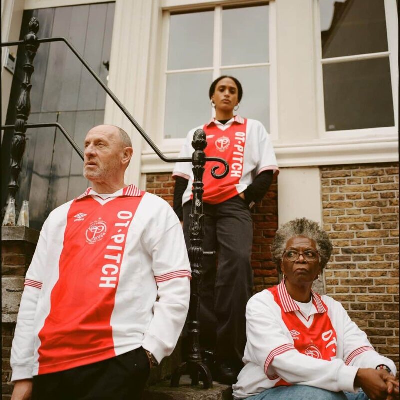 Umbro réédite ses maillots mythiques avec Over the pitch