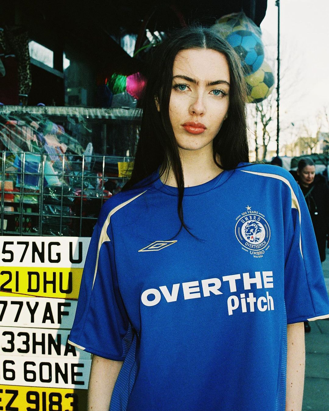 Umbro réédite ses maillots mythiques avec Over the pitch