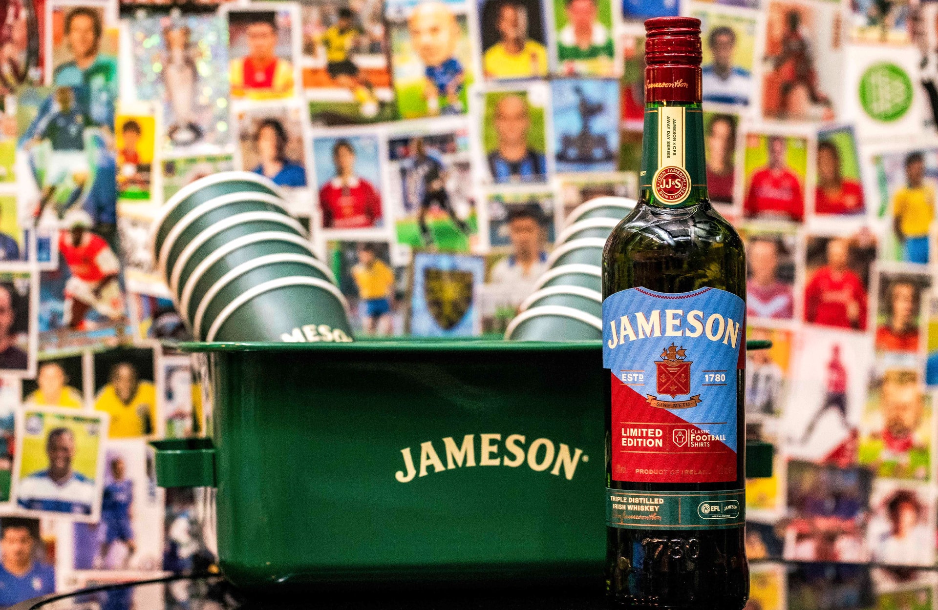 Des maillots Championship sur des bouteilles de whisky Jameson