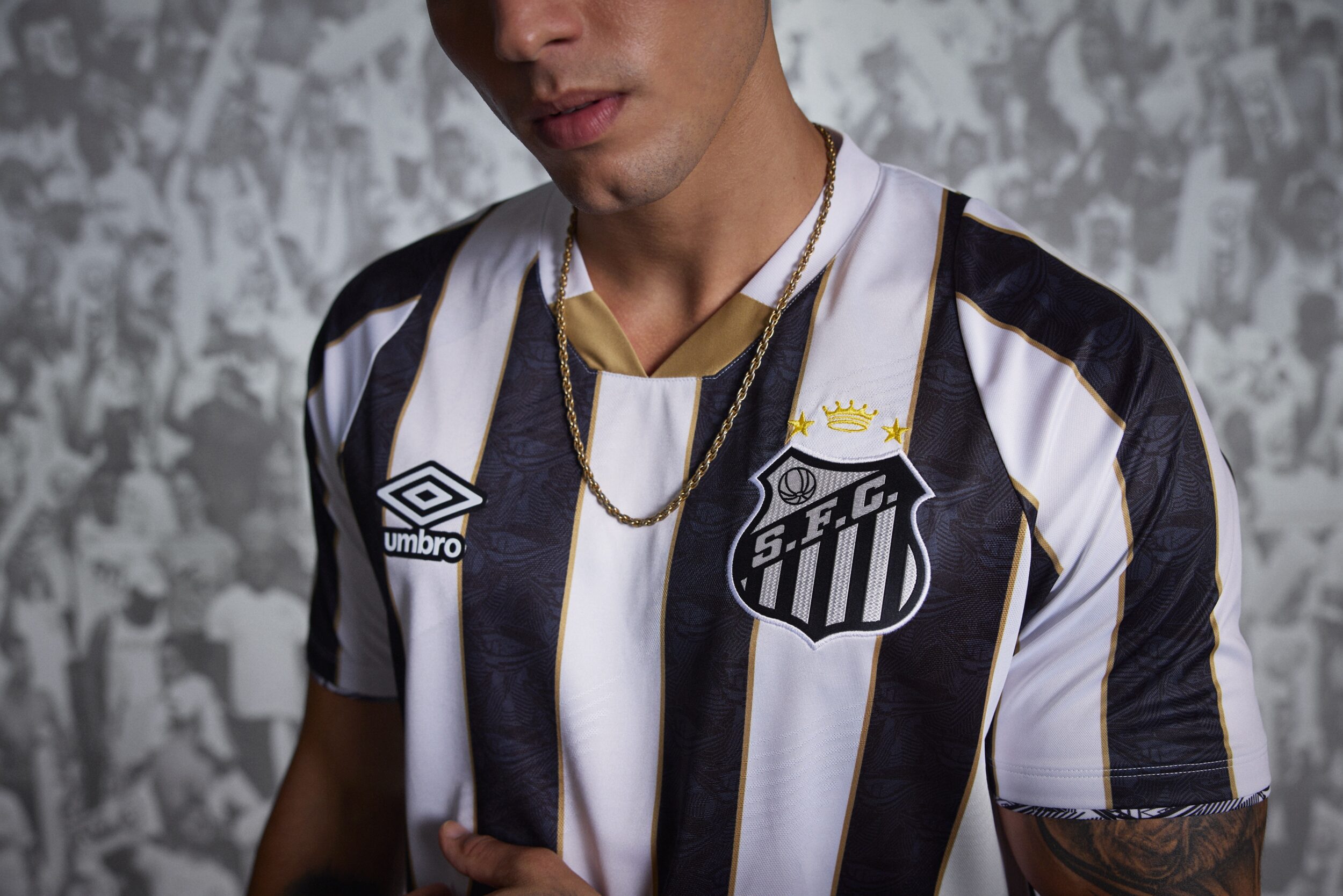 Maillot Santos : Umbro dévoile les nouvelles tenues 2024