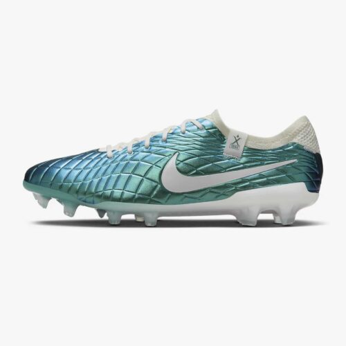 Jamal Musiala : ses crampons et ses maillots