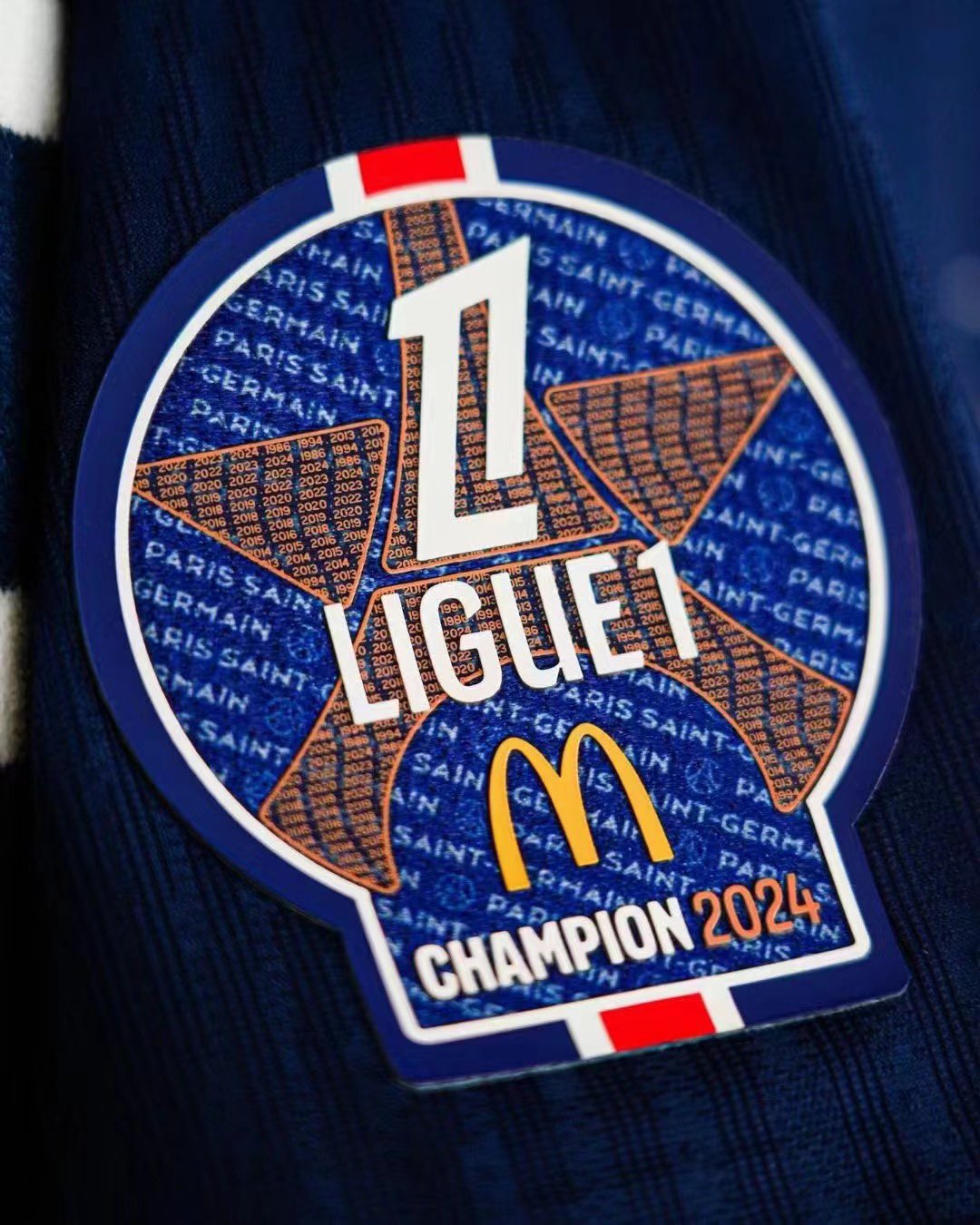 Le nouveau badge de champion de Ligue 1 se dévoile