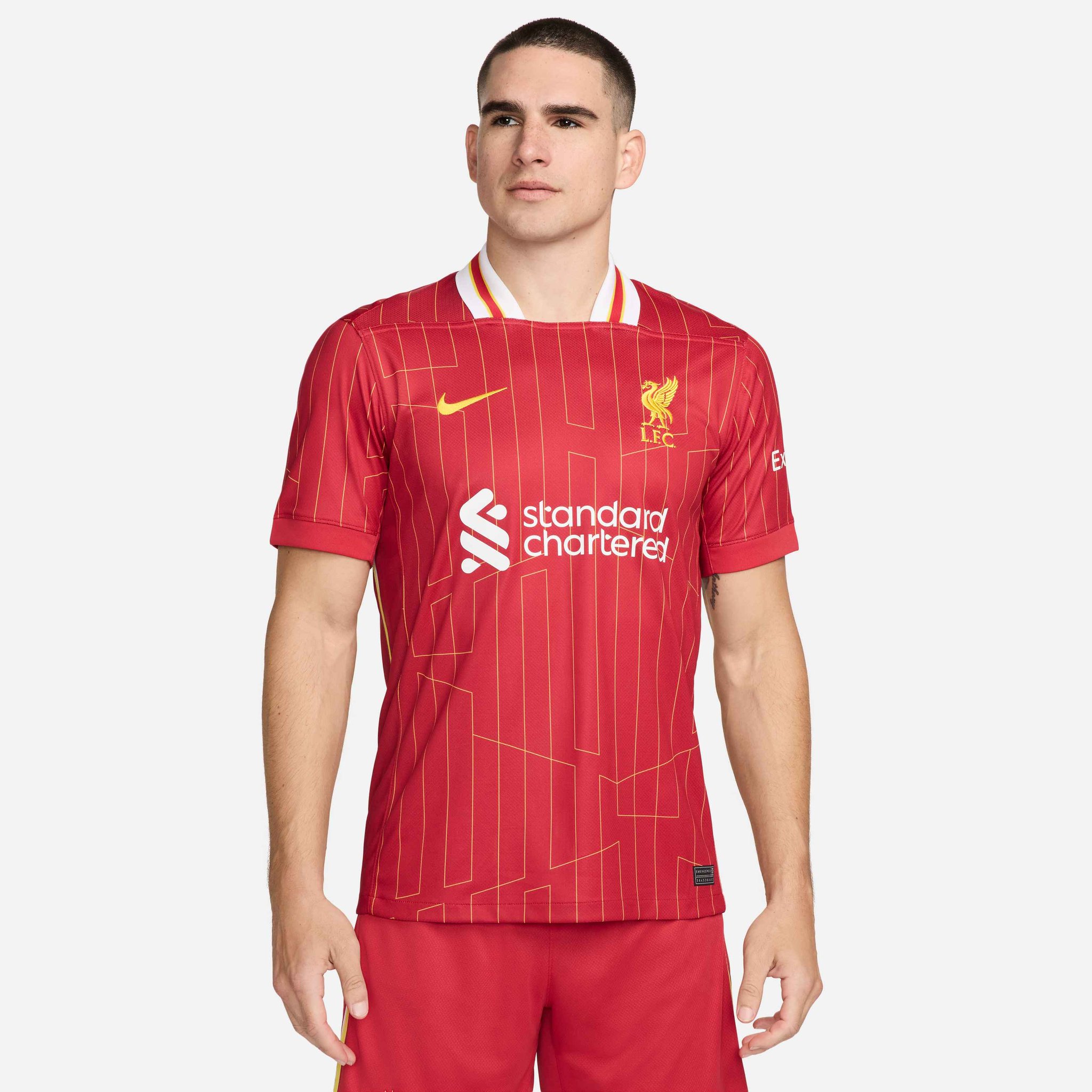 Liverpool dévoile son nouveau maillot 2024-2025 avec Nike