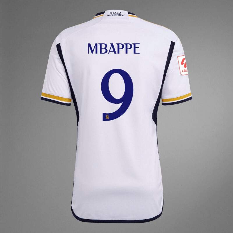 Kylian Mbappé, numéro 9 du Real Madrid - officiel